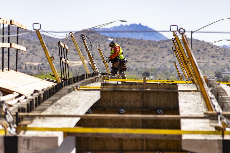 lighter-traffic-allows-adot-to-expand-project-work-hours-during-virus