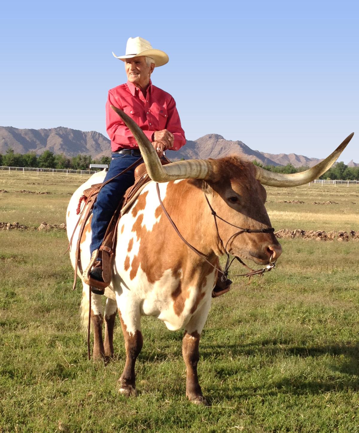 Celebrated Arizona Auto Dealer Tex Earnhardt Dies At Age 89 | KNAU ...