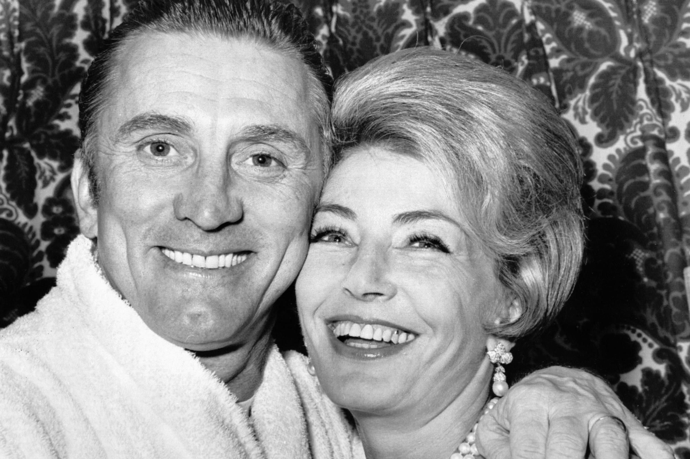 Kirk Douglas, Hollywood Tough Guy And 'Spartacus' Superstar, Dies At ... Kirk Douglas, Hollywood Tough Guy And 'Spartacus' Superstar, Dies At ...