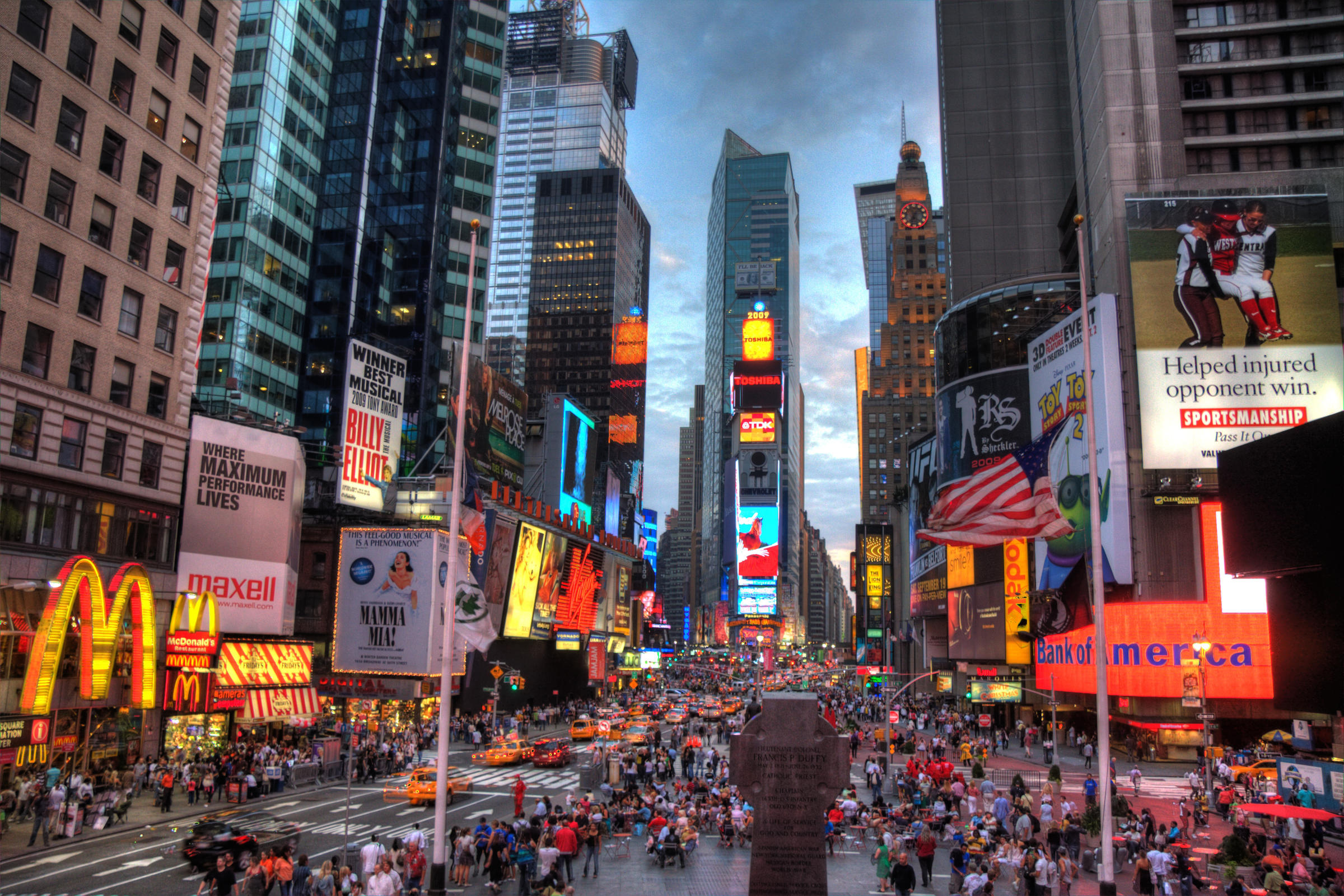 Street scene, Times Square New York City (1955) [1600 x 1132] : r ...